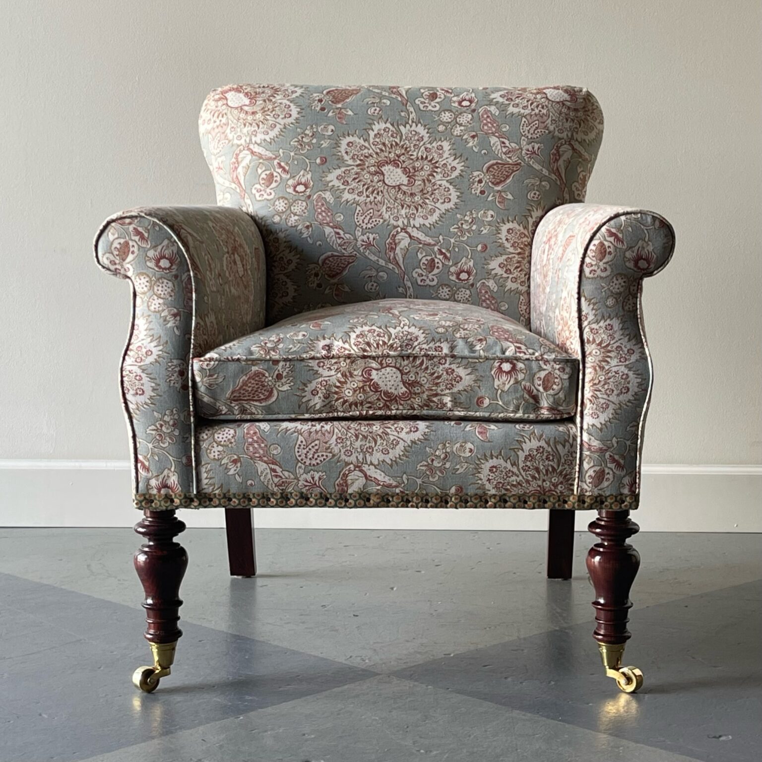 Gusto George Club Chair Upholstered - Casa Gusto