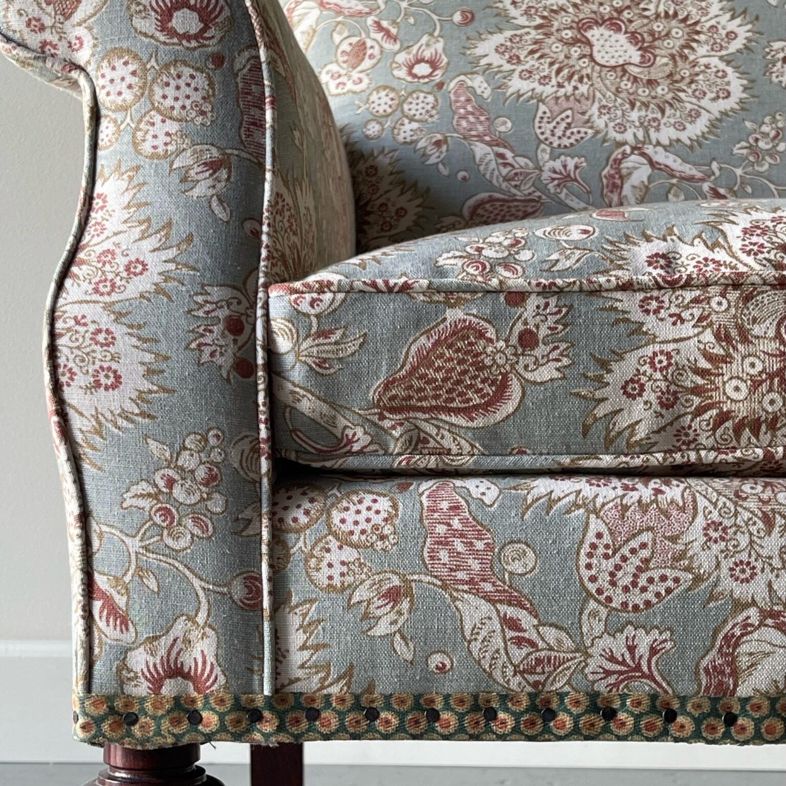 Gusto George Club Chair Upholstered - Casa Gusto