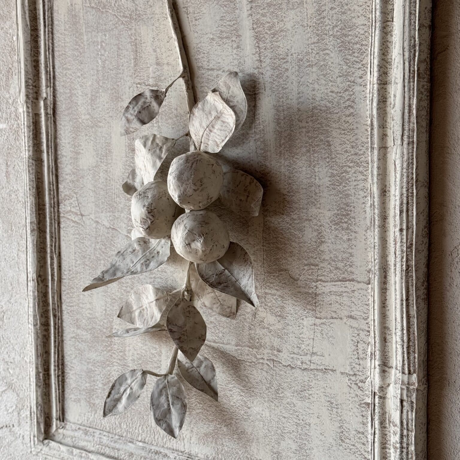 Papier-Mâché Large Lemon Relief - Casa Gusto