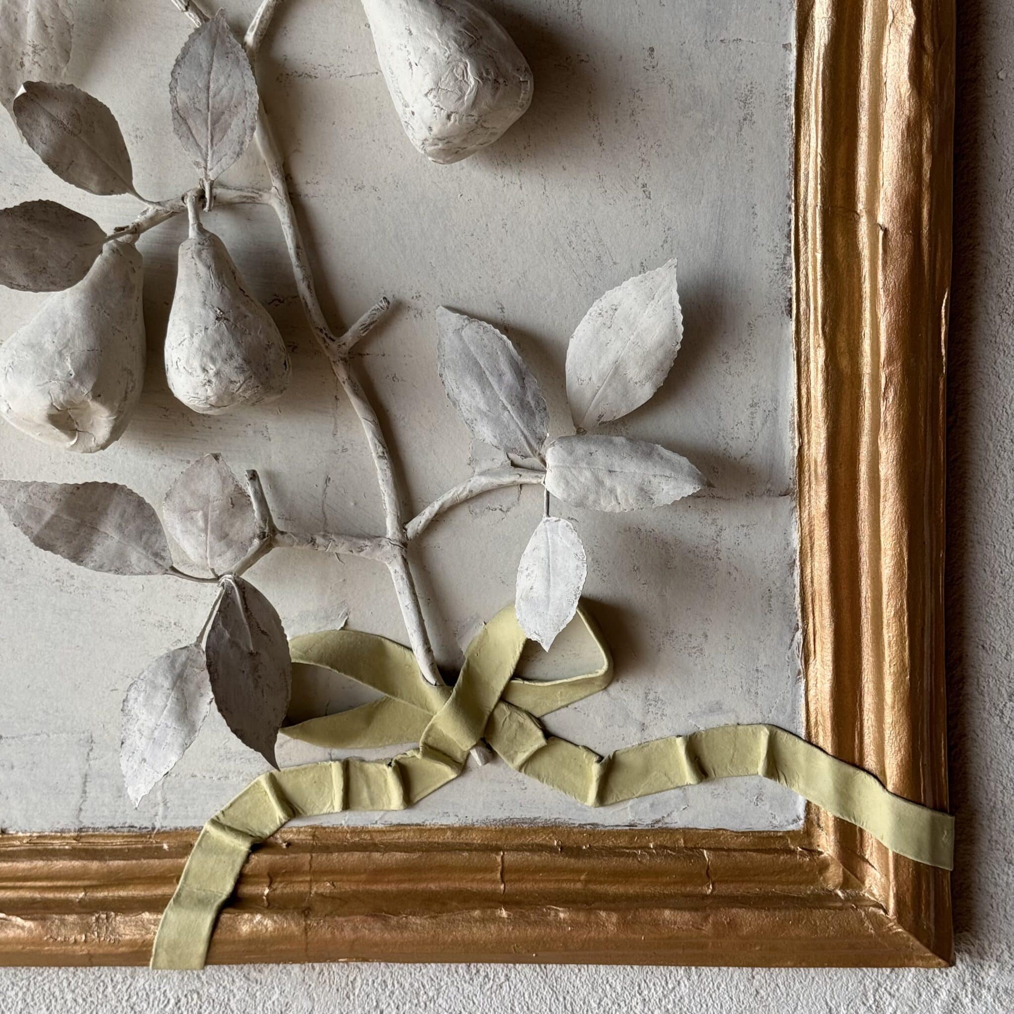 Papier-Mâché Pear Botanical - Casa Gusto